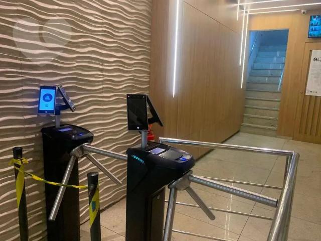 Conj. Comercial / Sala para Locação em Niterói/RJ Centro