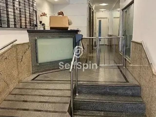 Conj. Comercial / Sala para Locação em Niterói/RJ Centro