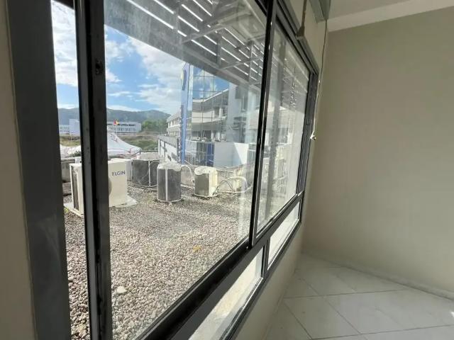 Conj. Comercial / Sala para Locação em Niterói/RJ Piratininga