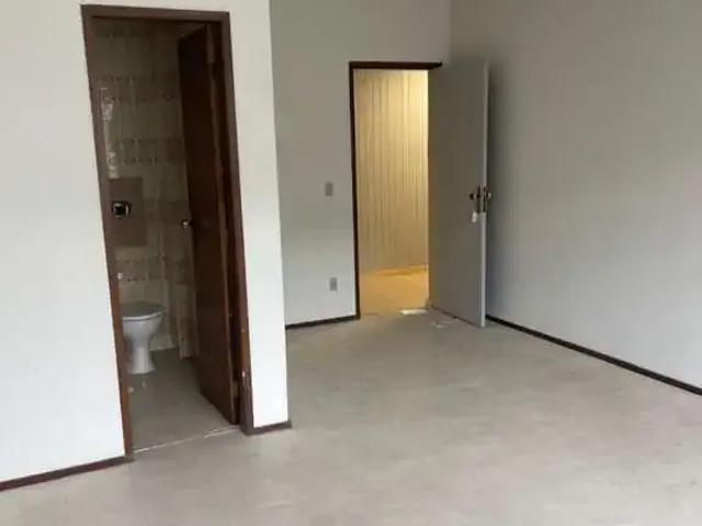 Conj. Comercial / Sala para Locação em Nova Friburgo/RJ Centro