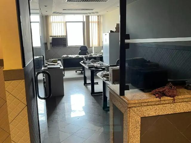 Conj. Comercial / Sala para Locação em Nova Iguaçu/RJ Centro