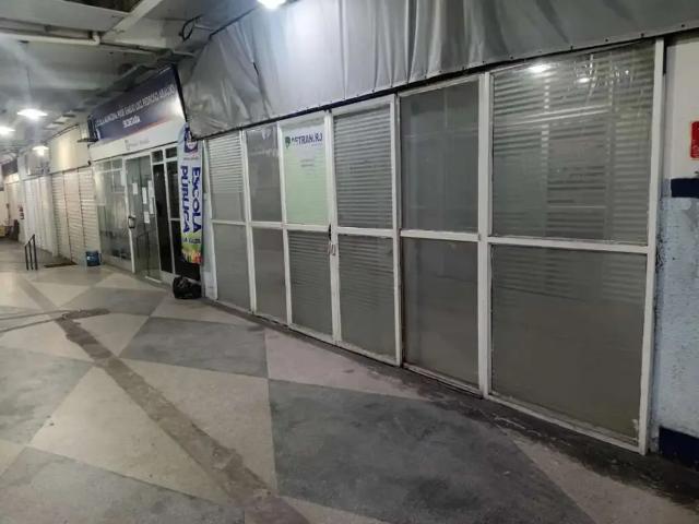 Conj. Comercial / Sala para Locação em Nova Iguaçu/RJ Centro