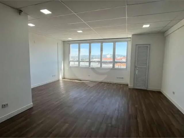 Conj. Comercial / Sala para Locação em Atibaia/SP Alvinópolis