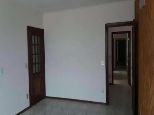 Conj. Comercial / Sala para Locação em Atibaia/SP Centro