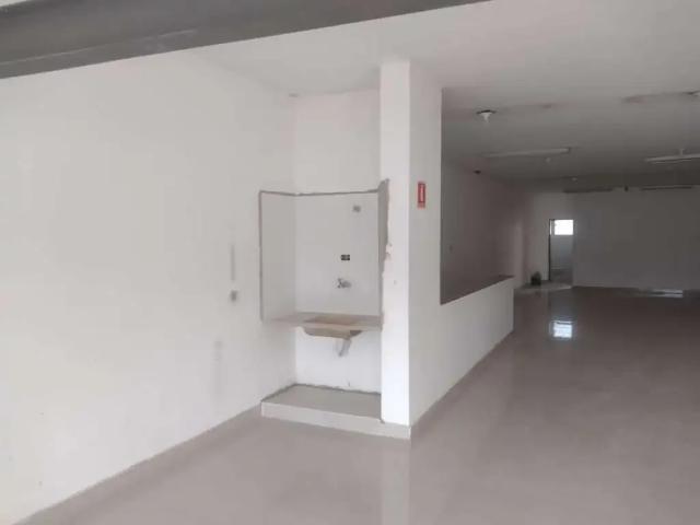 Conj. Comercial / Sala para Locação em Atibaia/SP Centro