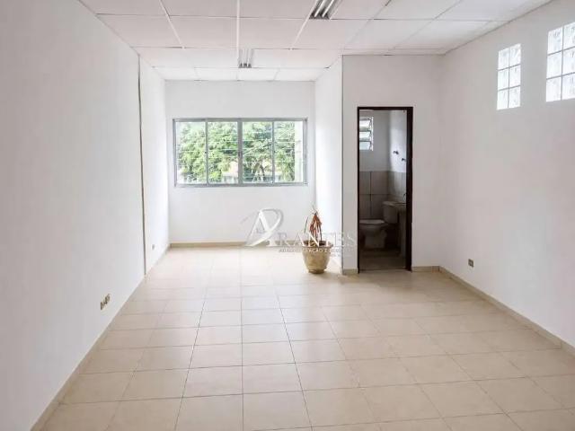 Conj. Comercial / Sala para Locação em Atibaia/SP Portão