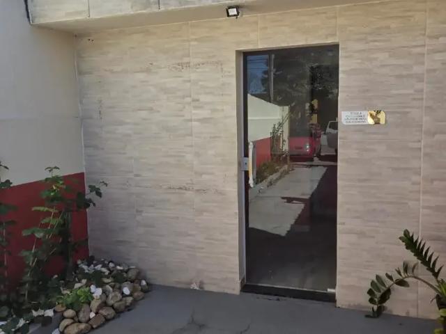Conj. Comercial / Sala para Locação em Araruama/RJ Centro