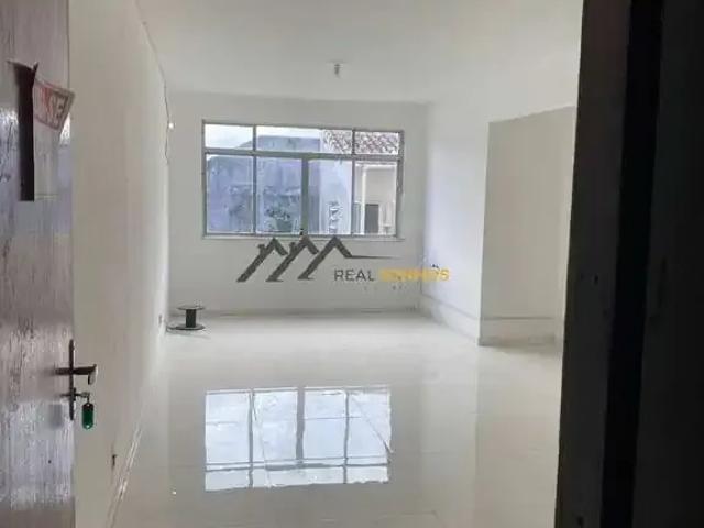 Conj. Comercial / Sala para Locação em Araruama/RJ Centro