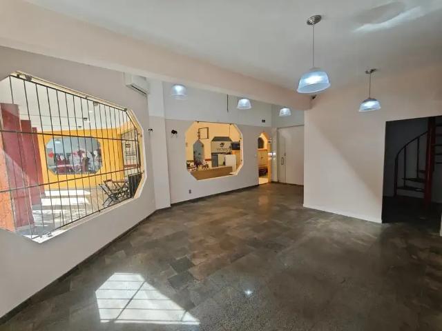 Conj. Comercial / Sala para Locação em Araraquara/SP Centro