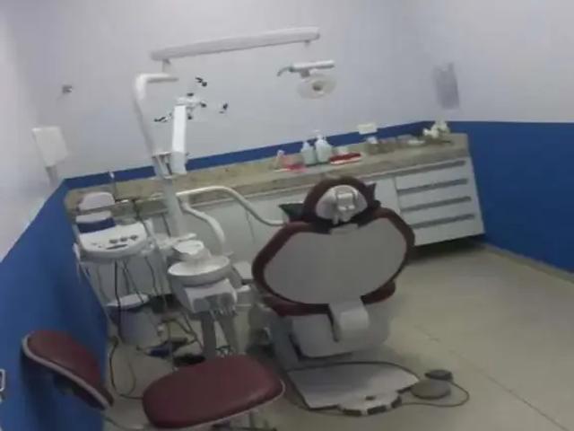 Conj. Comercial / Sala para Locação em Araraquara/SP Centro