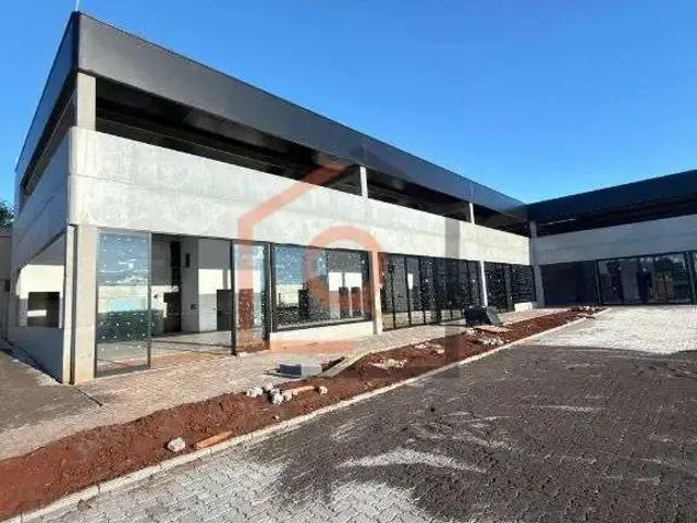 Conj. Comercial / Sala para Locação em Araraquara/SP Condomínio Portal das Tipuanas