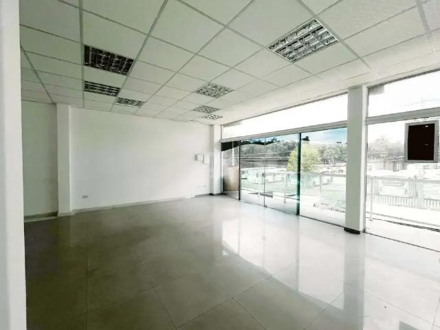Conj. Comercial / Sala para Locação em Araucária/PR Centro