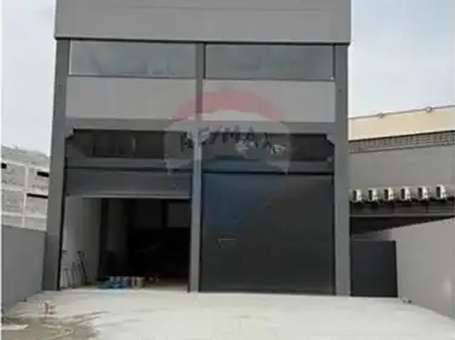Conj. Comercial / Sala para Locação em Arujá/SP Centro 3 Quartos