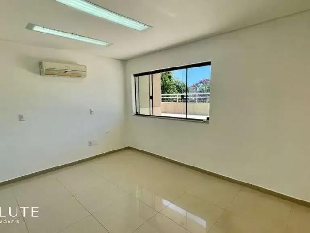 Conj. Comercial / Sala para Locação em Balneário Camboriú/SC Ariribá