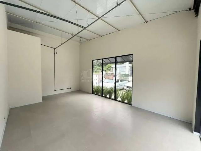 Conj. Comercial / Sala para Locação em Balneário Camboriú/SC Barra