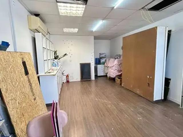 Conj. Comercial / Sala para Locação em Balneário Camboriú/SC Centro