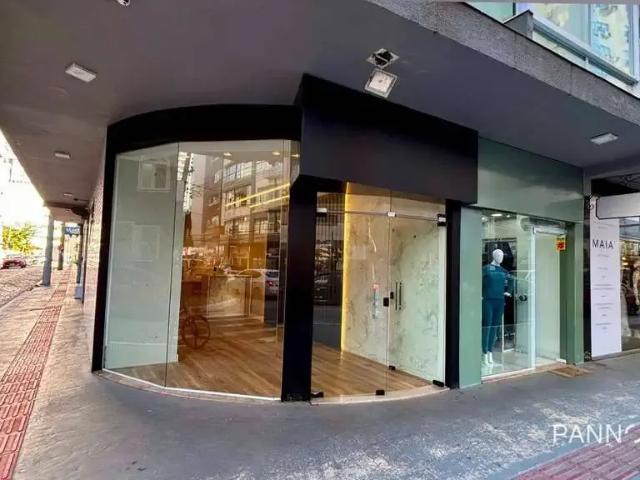 Conj. Comercial / Sala para Locação em Balneário Camboriú/SC Centro