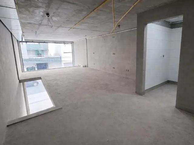 Conj. Comercial / Sala para Locação em Balneário Camboriú/SC Centro