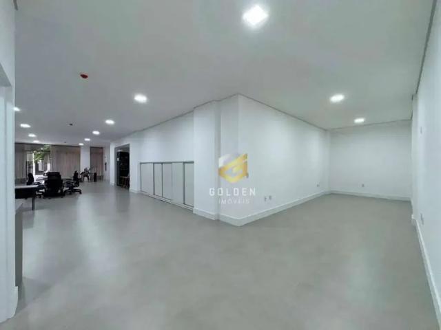 Conj. Comercial / Sala para Locação em Balneário Camboriú/SC Centro