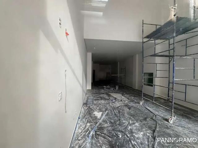 Conj. Comercial / Sala para Locação em Balneário Camboriú/SC Centro 1 Quartos