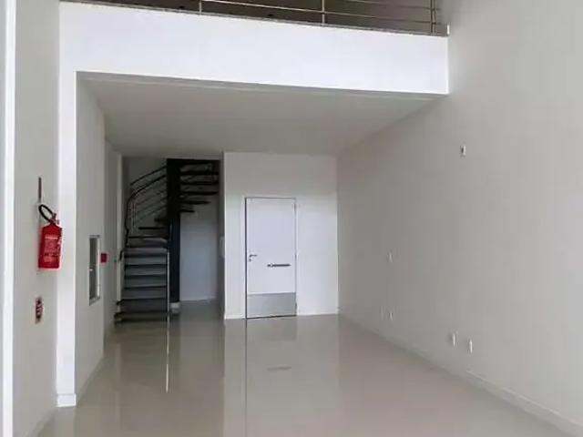 Conj. Comercial / Sala para Locação em Balneário Camboriú/SC Centro