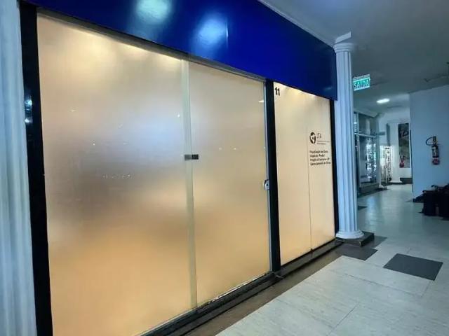 Conj. Comercial / Sala para Locação em Balneário Camboriú/SC Centro