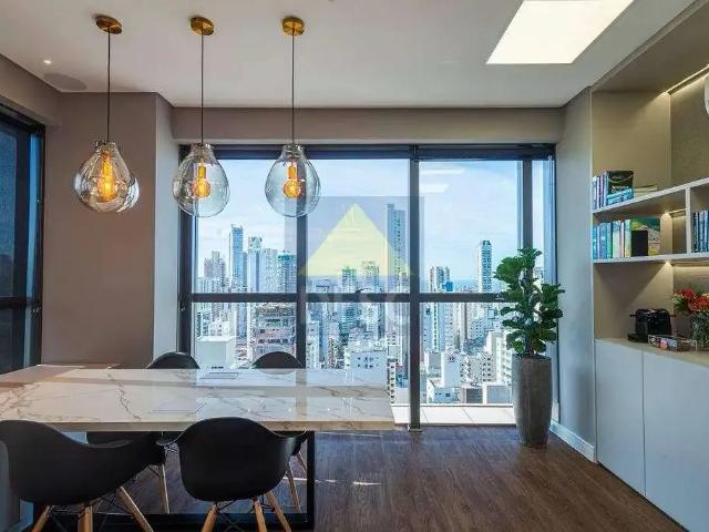 Conj. Comercial / Sala para Locação em Balneário Camboriú/SC Centro