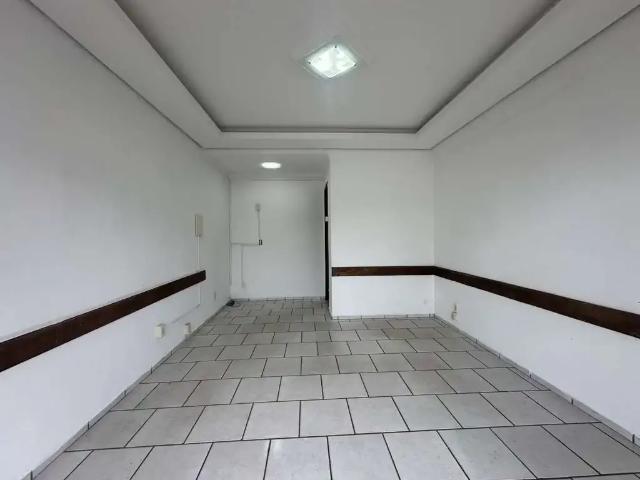 Conj. Comercial / Sala para Locação em Barra Velha/SC Itajubá