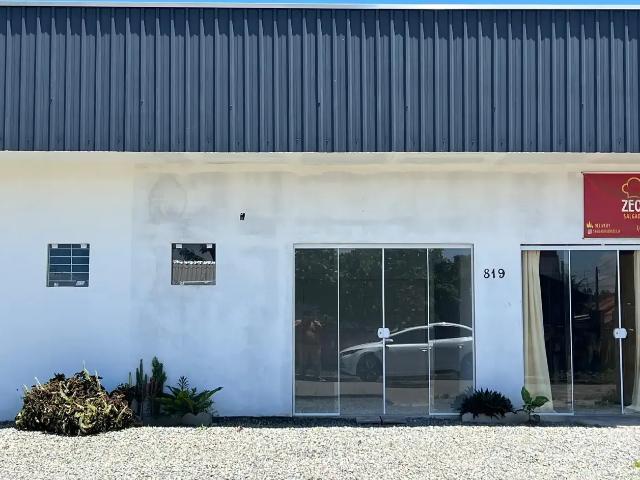 Conj. Comercial / Sala para Locação em Barra Velha/SC Itajubá