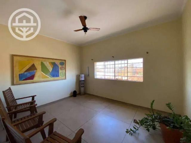Conj. Comercial / Sala para Locação em Barretos/SP Centro