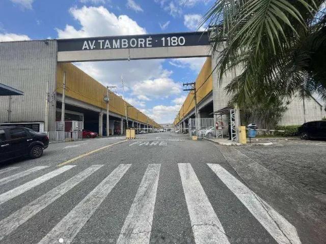 Conj. Comercial / Sala para Locação em Barueri/SP Tamboré