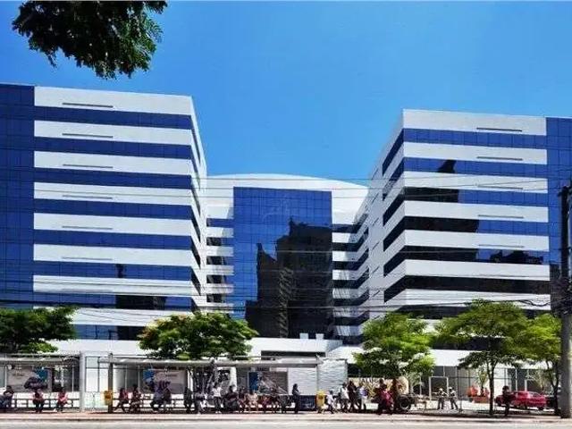 Conj. Comercial / Sala para Locação em Barueri/SP Alphaville Centro Industrial e Empresarial/Alphaville. 5 Quartos