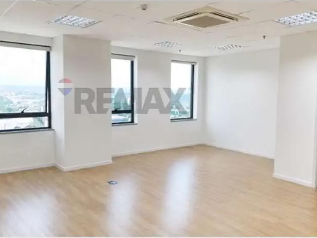 Conj. Comercial / Sala para Locação em Barueri/SP Alphaville Empresarial