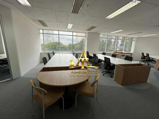 Conj. Comercial / Sala para Locação em Barueri/SP Alphaville Industrial