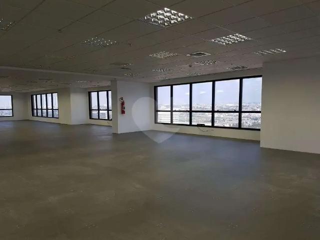 Conj. Comercial / Sala para Locação em Barueri/SP Alphaville Industrial