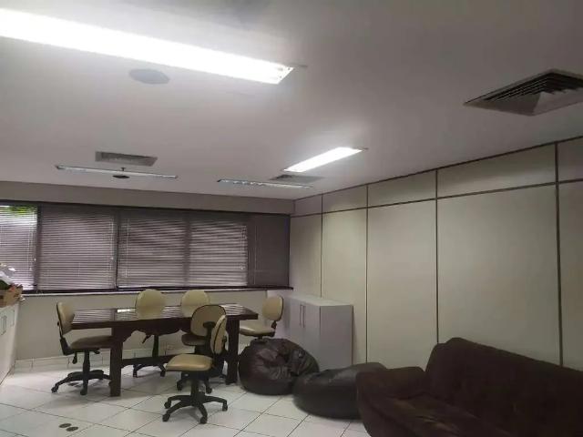 Conj. Comercial / Sala para Locação em Barueri/SP Alphaville Industrial