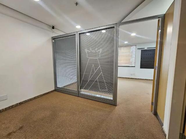 Conj. Comercial / Sala para Locação em Barueri/SP Alphaville Industrial