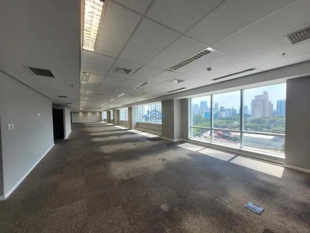 Conj. Comercial / Sala para Locação em Barueri/SP Alphaville Industrial