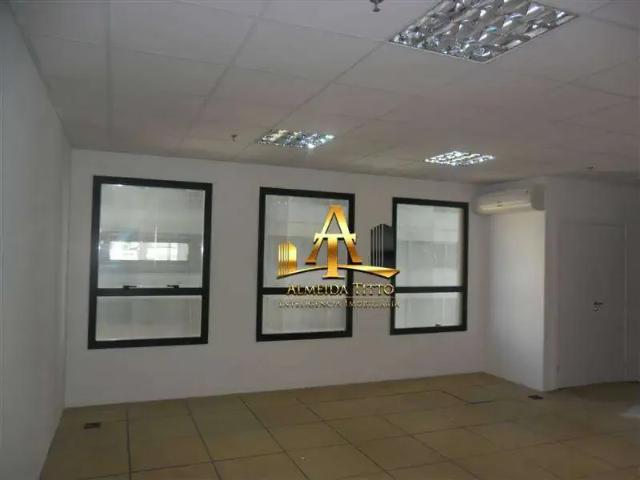 Conj. Comercial / Sala para Locação em Barueri/SP Alphaville Industrial