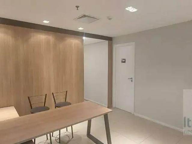 Conj. Comercial / Sala para Locação em Barueri/SP Alphaville Industrial