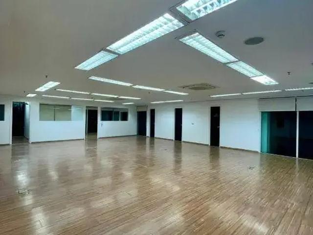 Conj. Comercial / Sala para Locação em Barueri/SP Alphaville Industrial