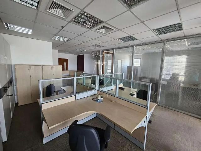 Conj. Comercial / Sala para Locação em Barueri/SP Alphaville Industrial