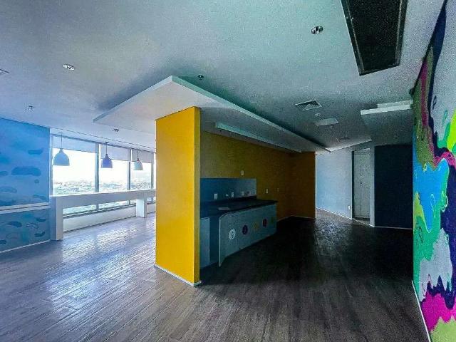 Conj. Comercial / Sala para Locação em Barueri/SP Alphaville