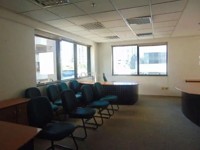 Conj. Comercial / Sala para Locação em Barueri/SP Alphaville
