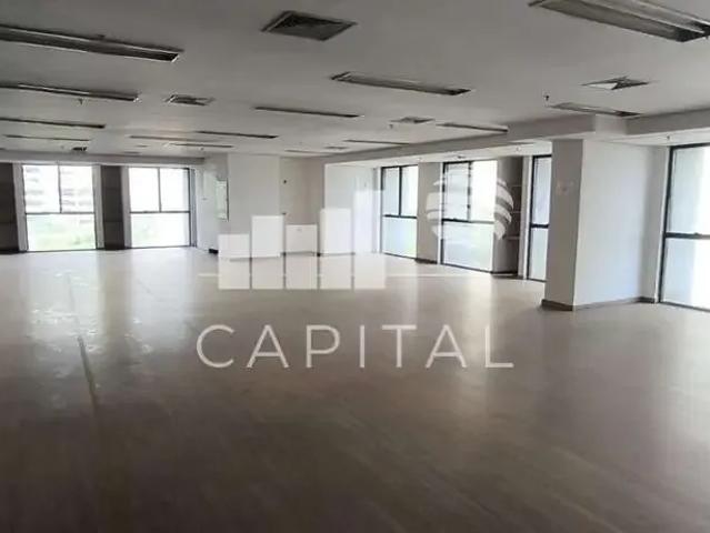 Conj. Comercial / Sala para Locação em Barueri/SP Alphaville