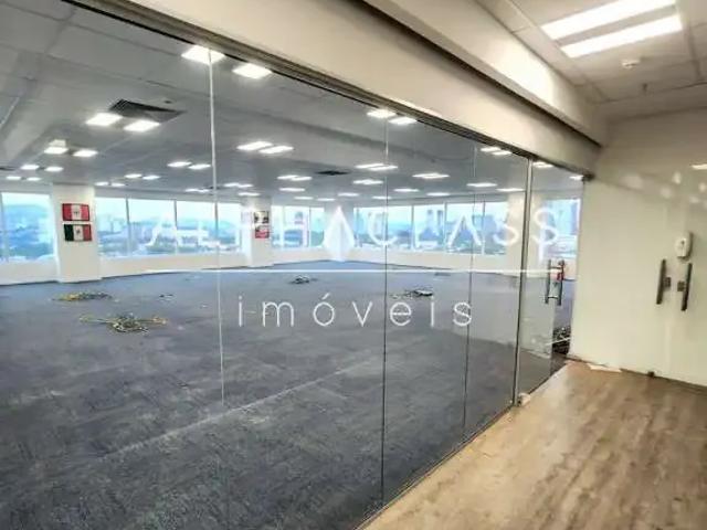 Conj. Comercial / Sala para Locação em Barueri/SP Alphaville 2 Quartos