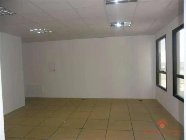 Conj. Comercial / Sala para Locação em Barueri/SP Alphaville