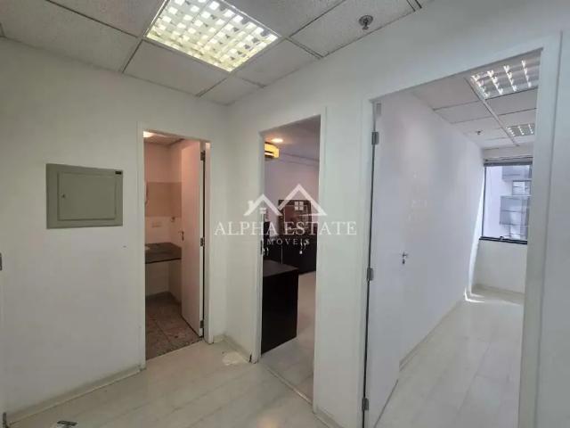 Conj. Comercial / Sala para Locação em Barueri/SP Alphaville