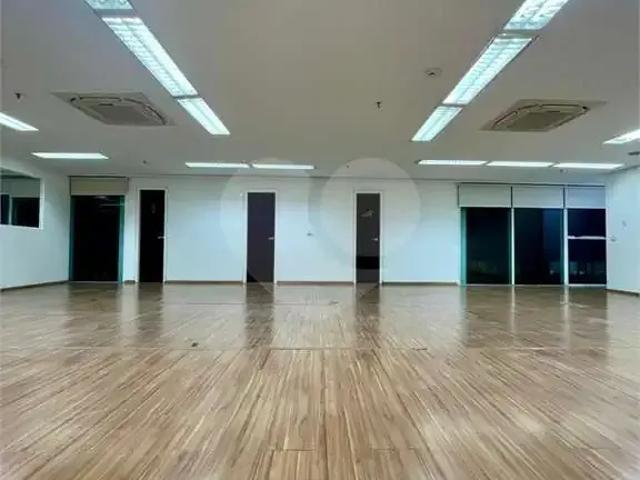 Conj. Comercial / Sala para Locação em Barueri/SP Centro