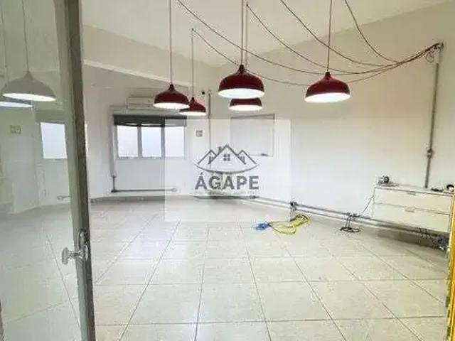 Conj. Comercial / Sala para Locação em Barueri/SP Chácara do Peroba 4 Quartos